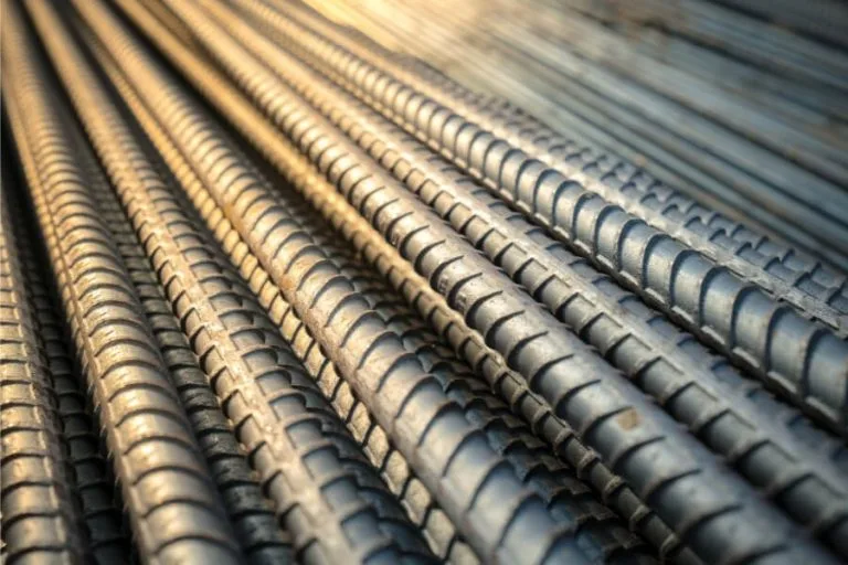 What Rebar to Choose: Fiberglass Rebar vs Steel